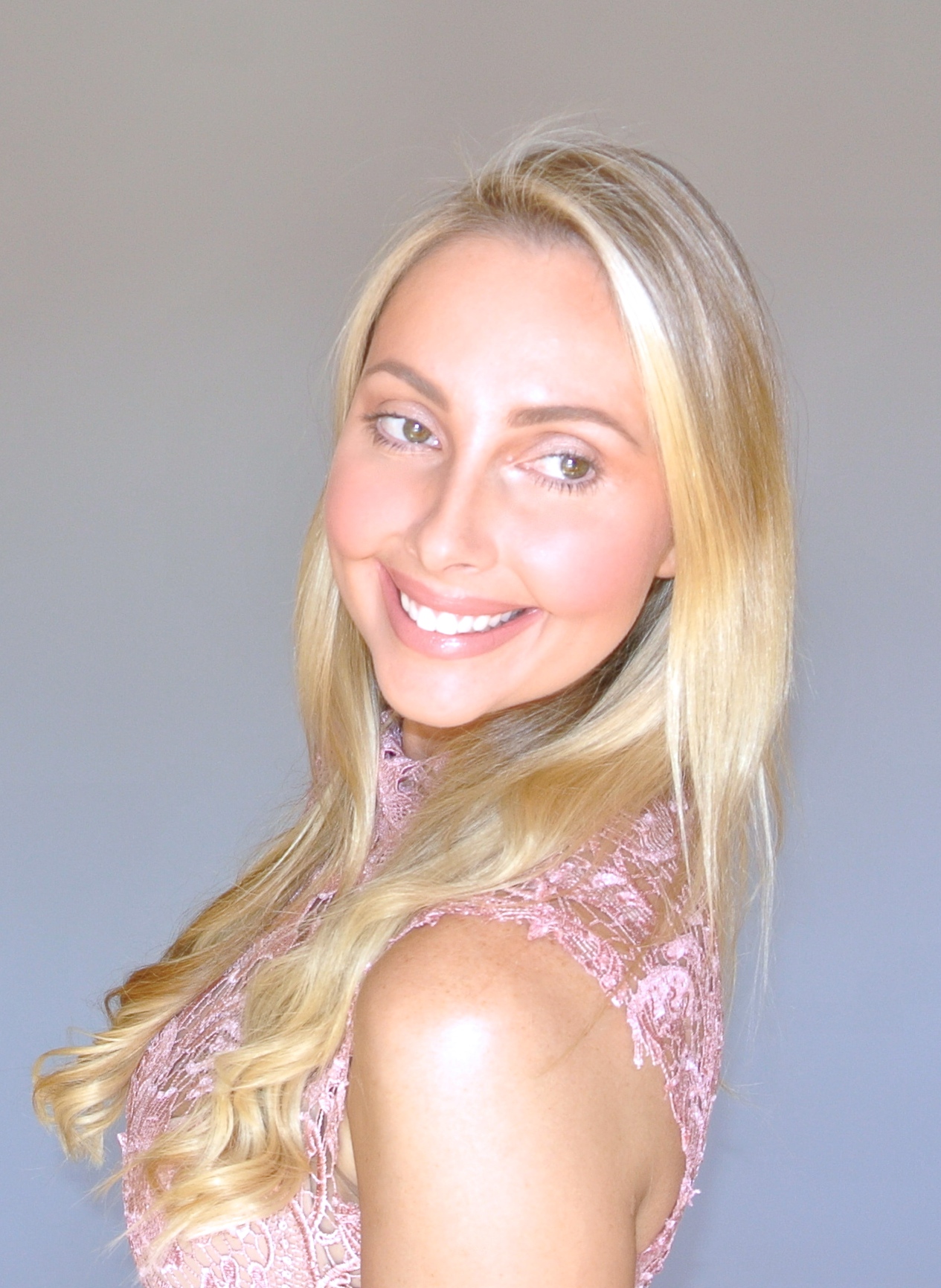 A little bit of me | Fiola Rose